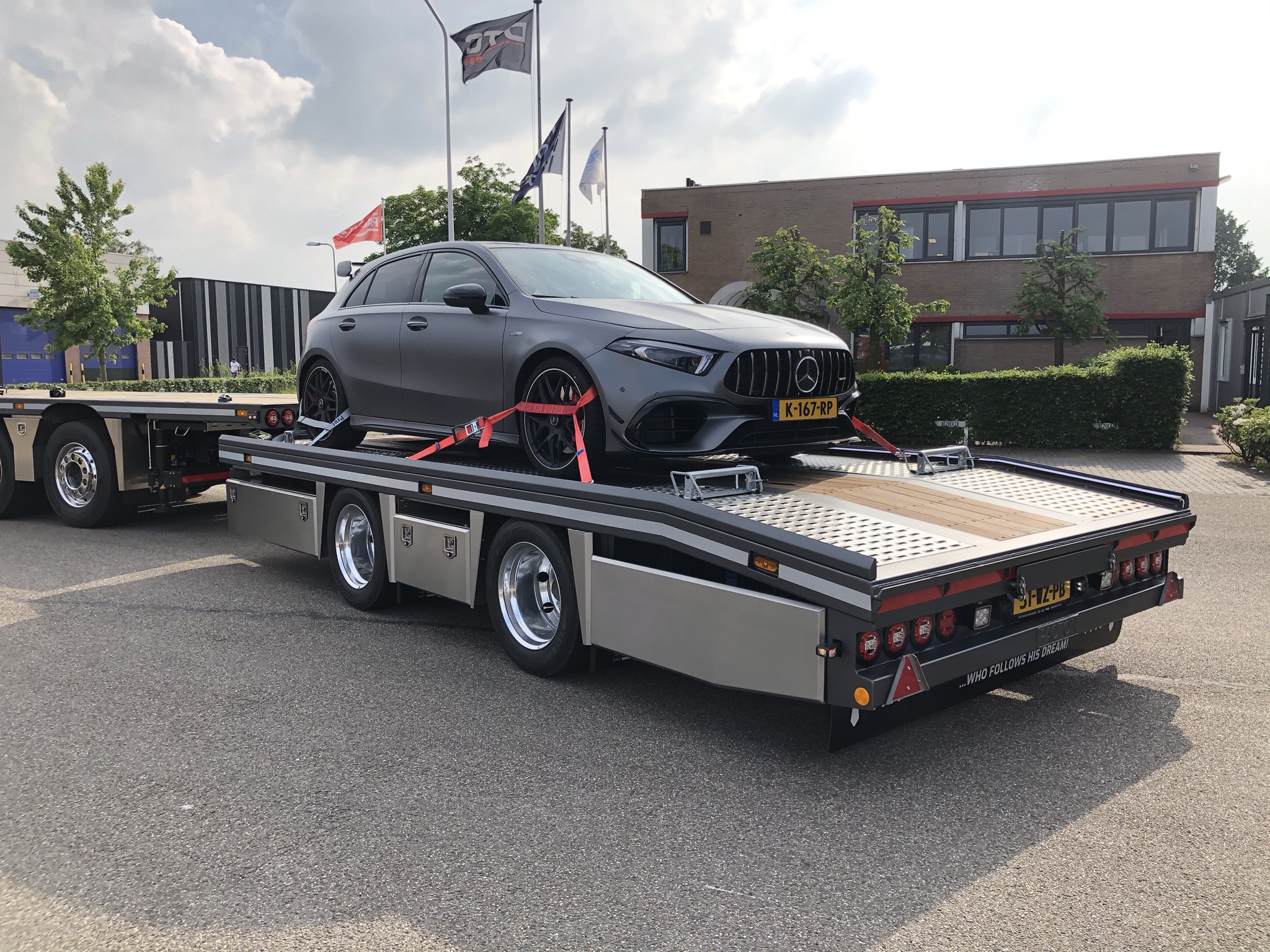 Pacton levert maatwerk voor 'Mobile Experience Center' van PFM Group ...